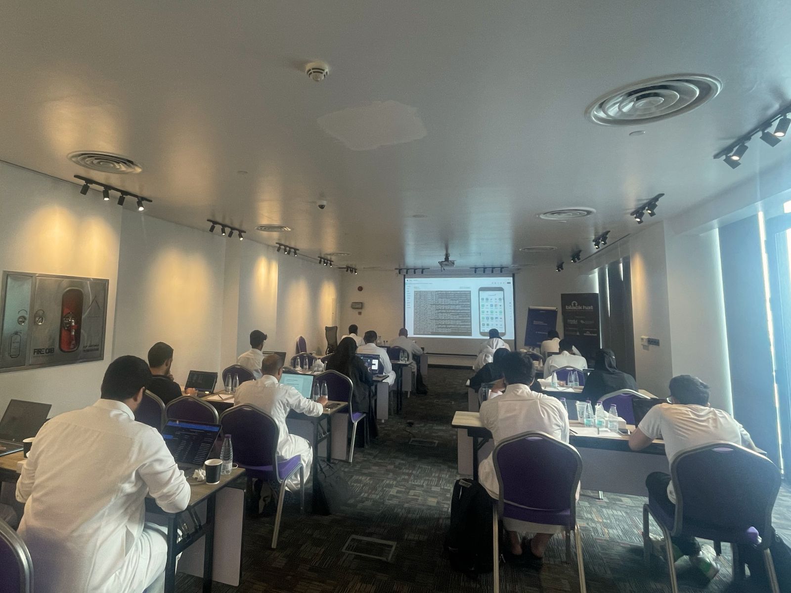 OFFENSIVE ARM64 REVERSING AND EXPLOITATION - 8kSec