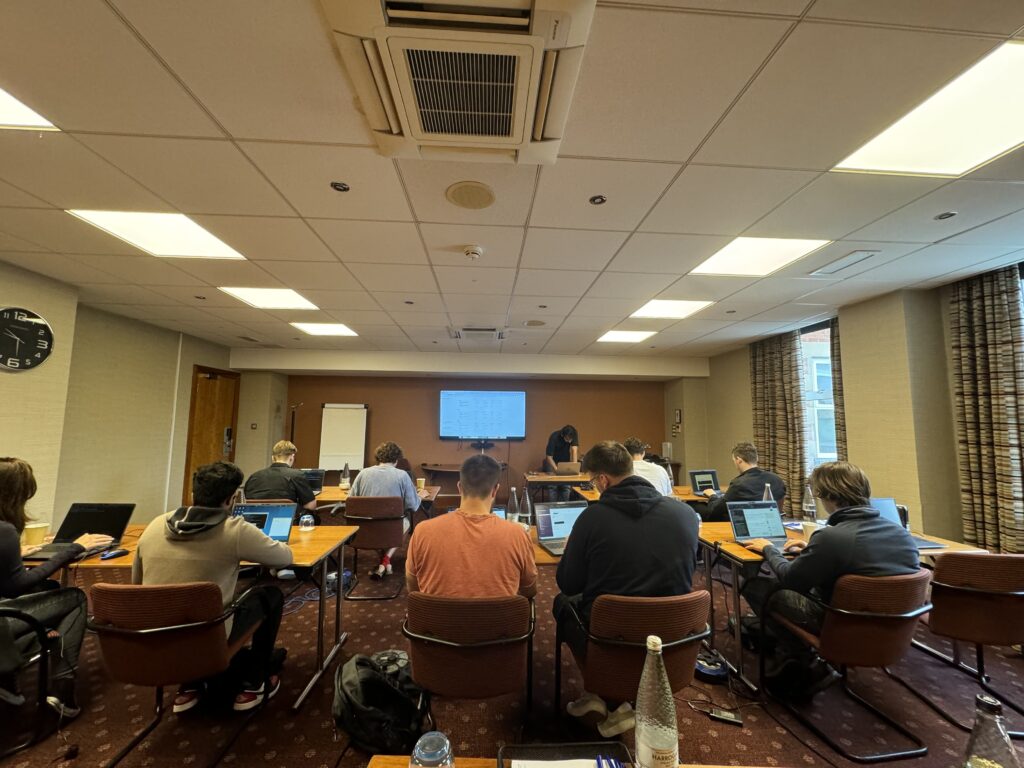 OFFENSIVE MOBILE REVERSING AND EXPLOITATION - 8kSec